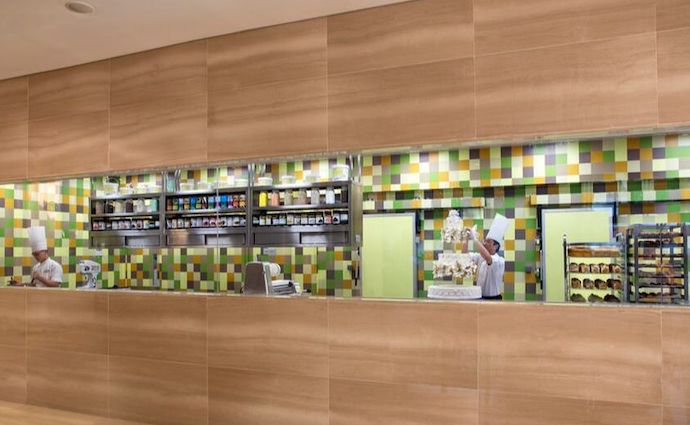 3 Highlights Of Carlton Hotel Singapore’s Stay & Bake Staycation ...